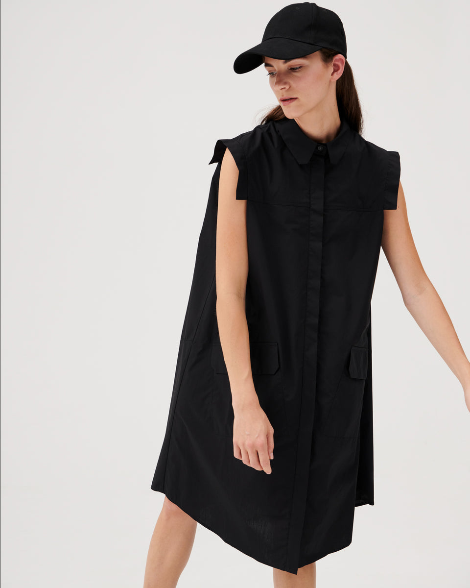 Vivid Long Peak Cap in Black | Cuspi